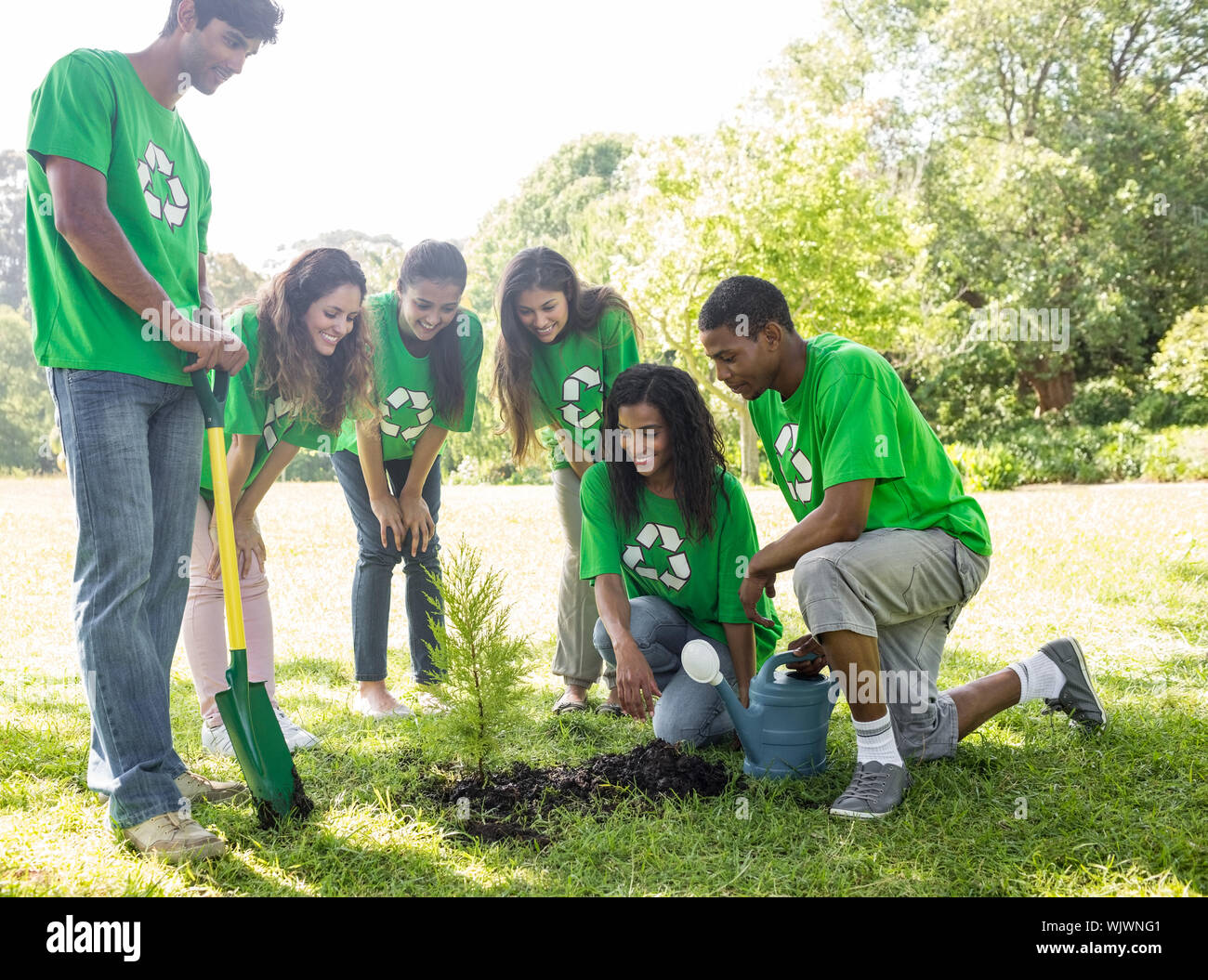 Environmentalists group hi-res stock photography and images - Alamy