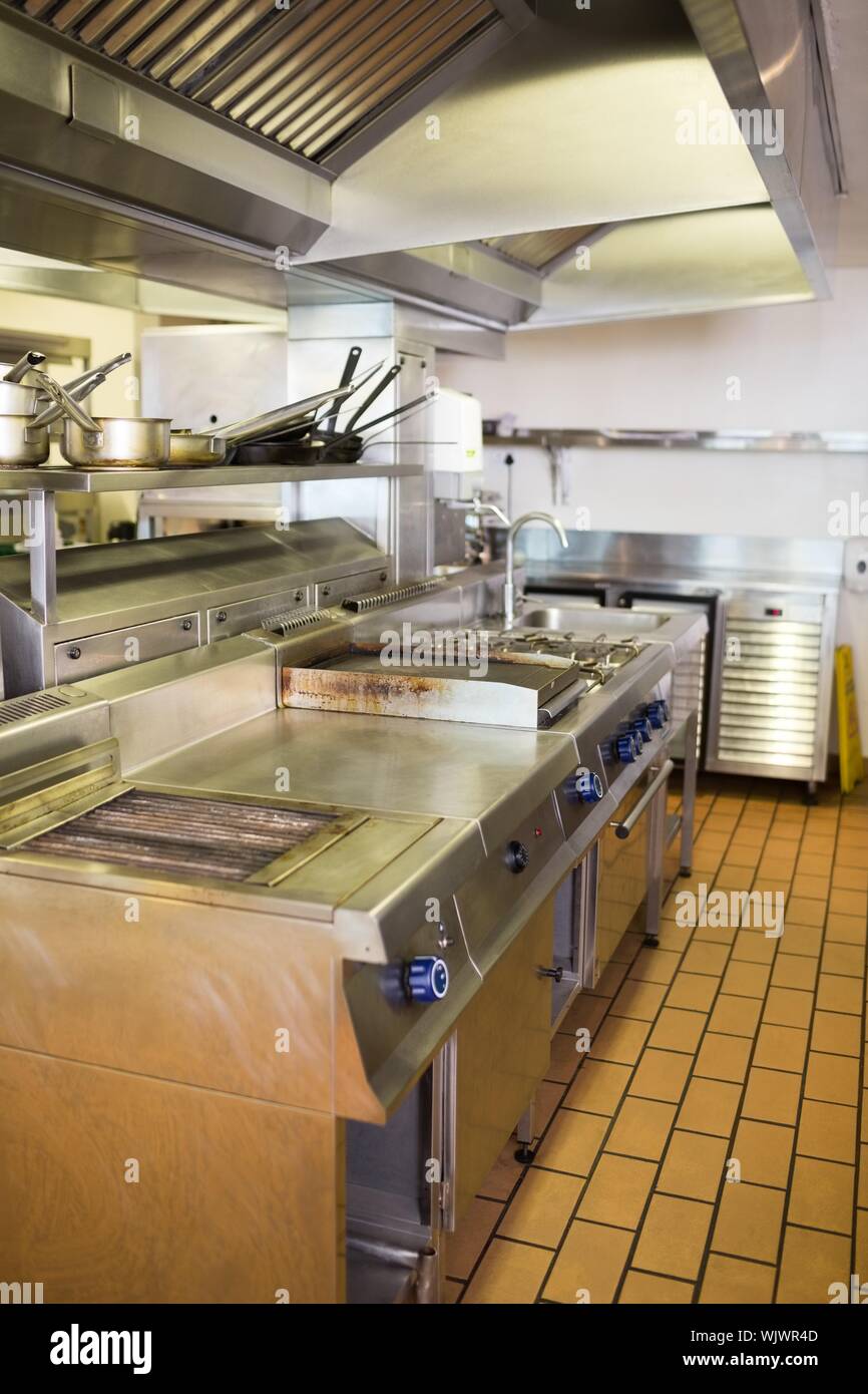 View of a kitchen in the restaurant Stock Photo - Alamy