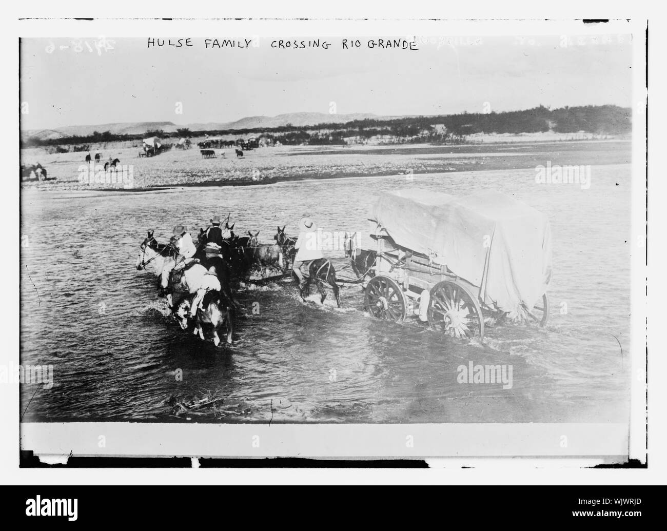 Crossing of the rio grande Black and White Stock Photos & Images - Alamy