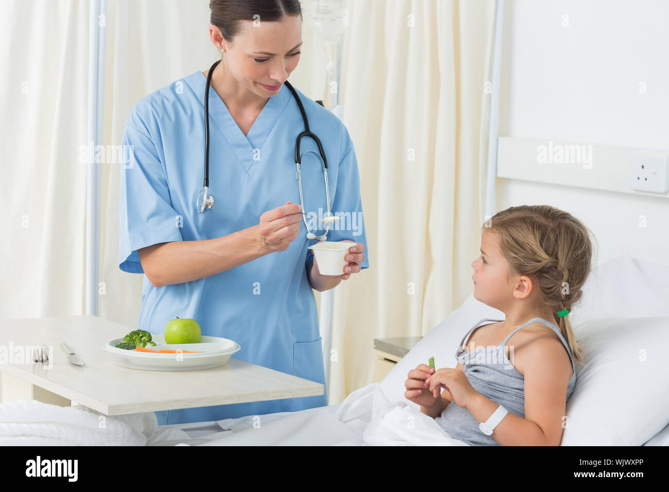 Hospital meal plate hi-res stock photography and images - Alamy