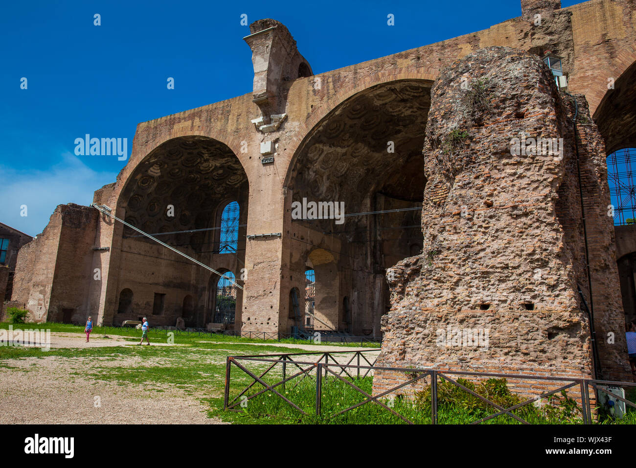 Basilica maxentius constantine basilica nova hi-res stock photography ...