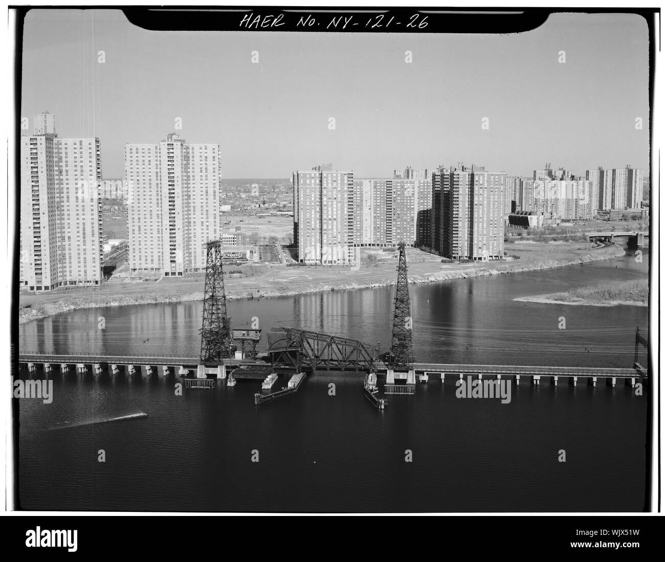 Northeast corridor amtrak Black and White Stock Photos & Images - Alamy