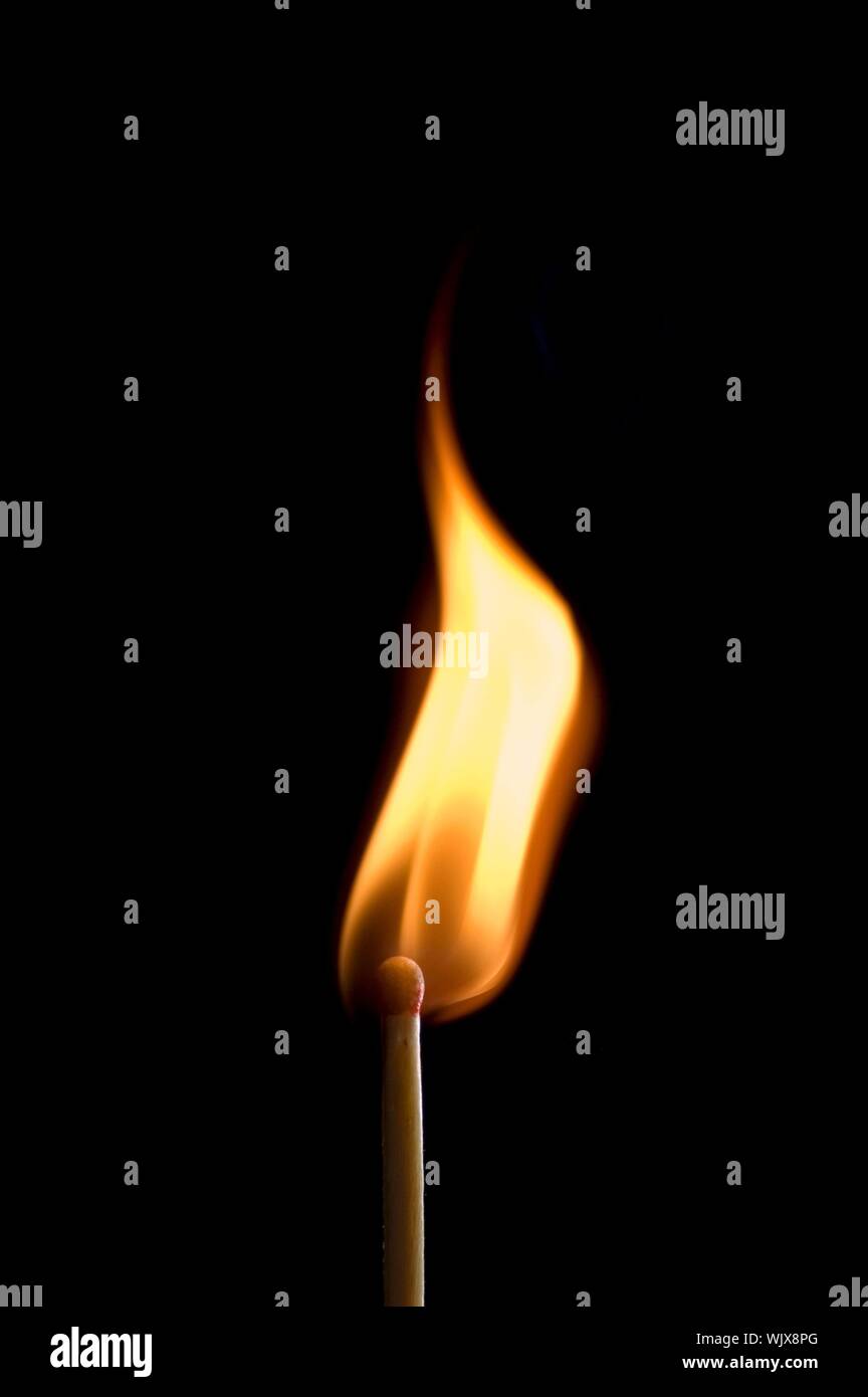 Match on fire hi-res stock photography and images - Alamy