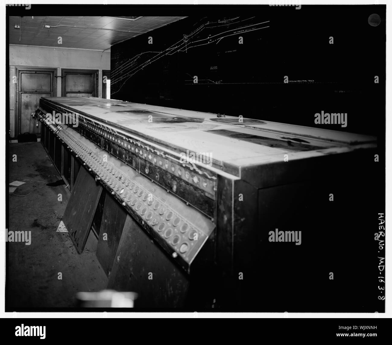 INTERIOR DETAIL, SECOND STORY, SHOWING INTERLOCKING MACHINE CONSOLE AND ...