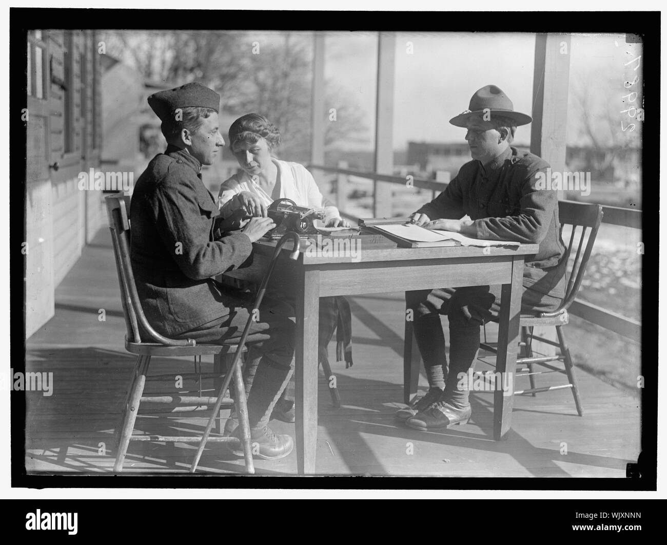 Blind soldiers hi-res stock photography and images - Alamy