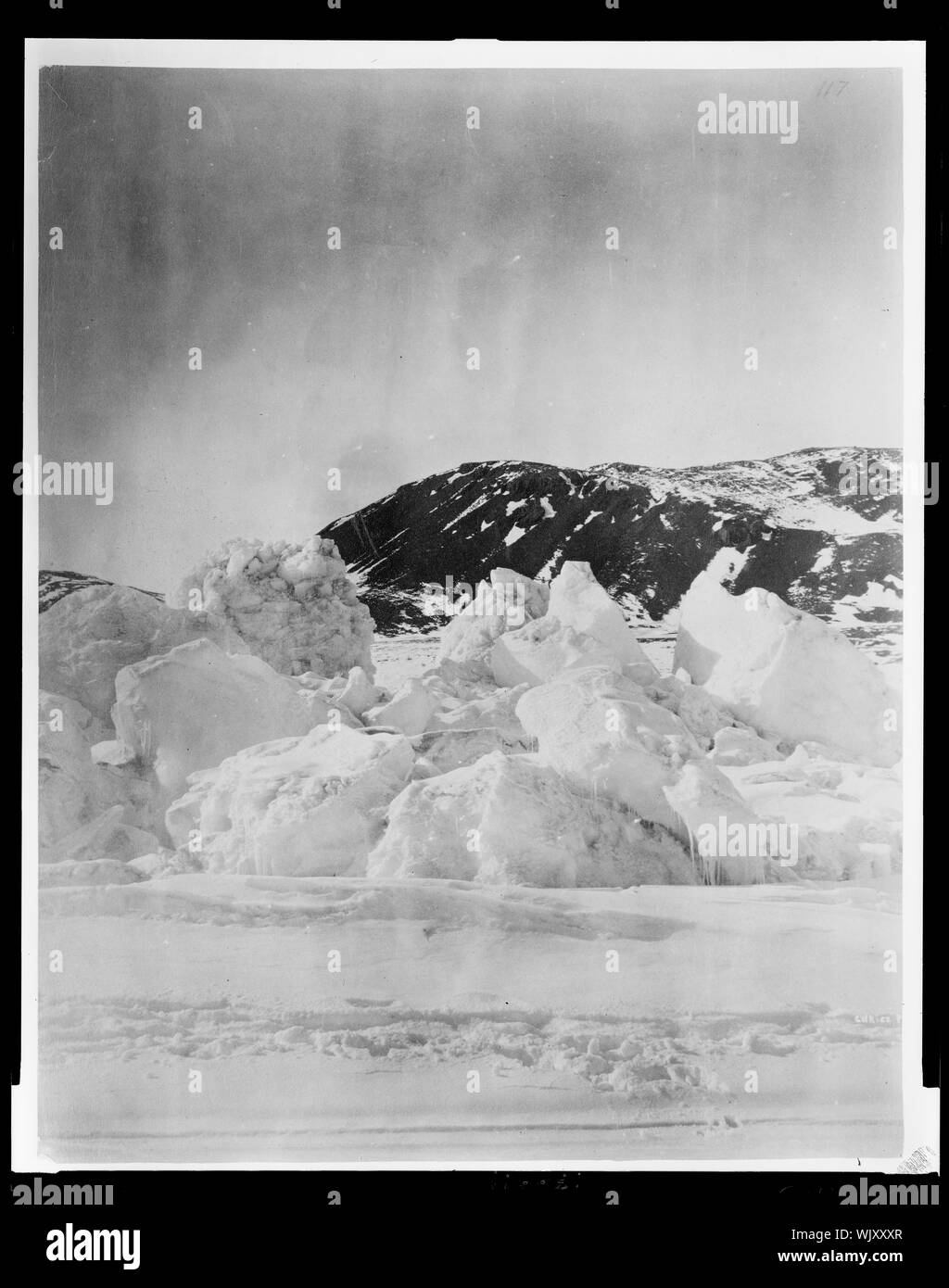 Ice bodies Black and White Stock Photos & Images - Alamy