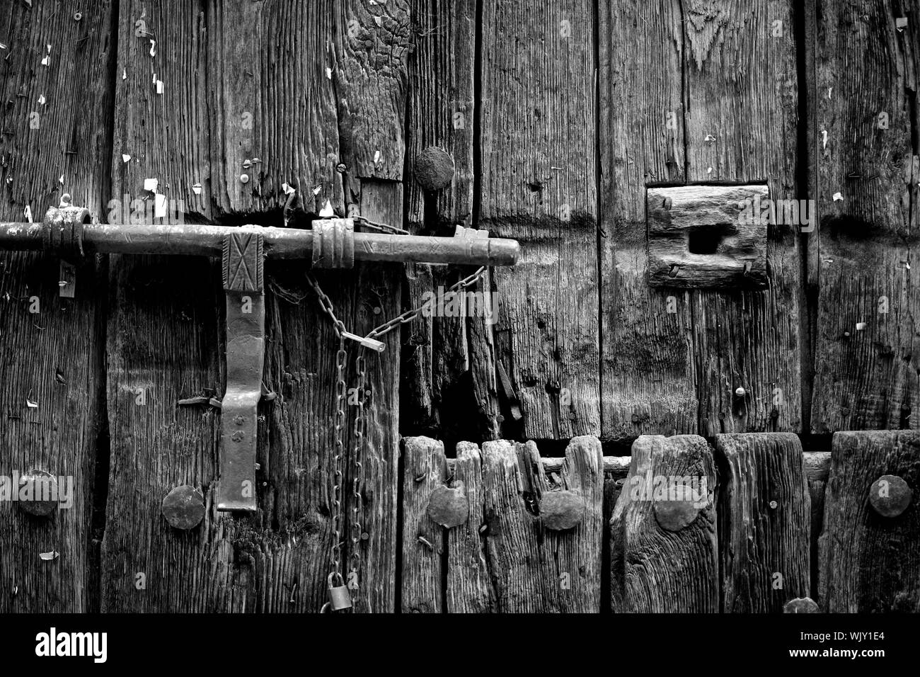 Broken front door hi-res stock photography and images - Alamy