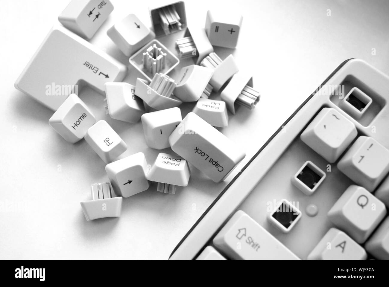 Keyboard computer broken hi-res stock photography and images - Alamy