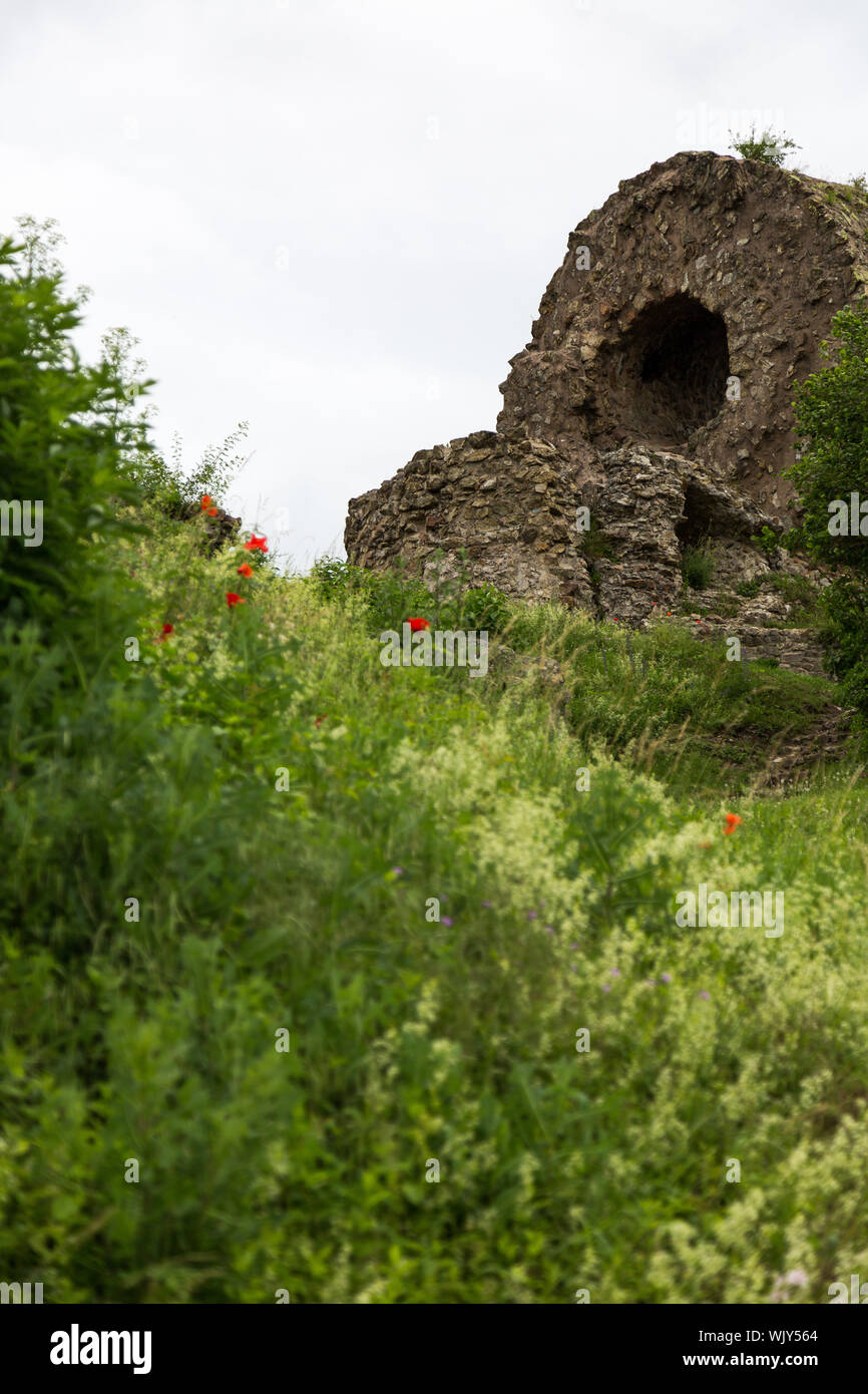 Destroyed medieval hi-res stock photography and images - Alamy