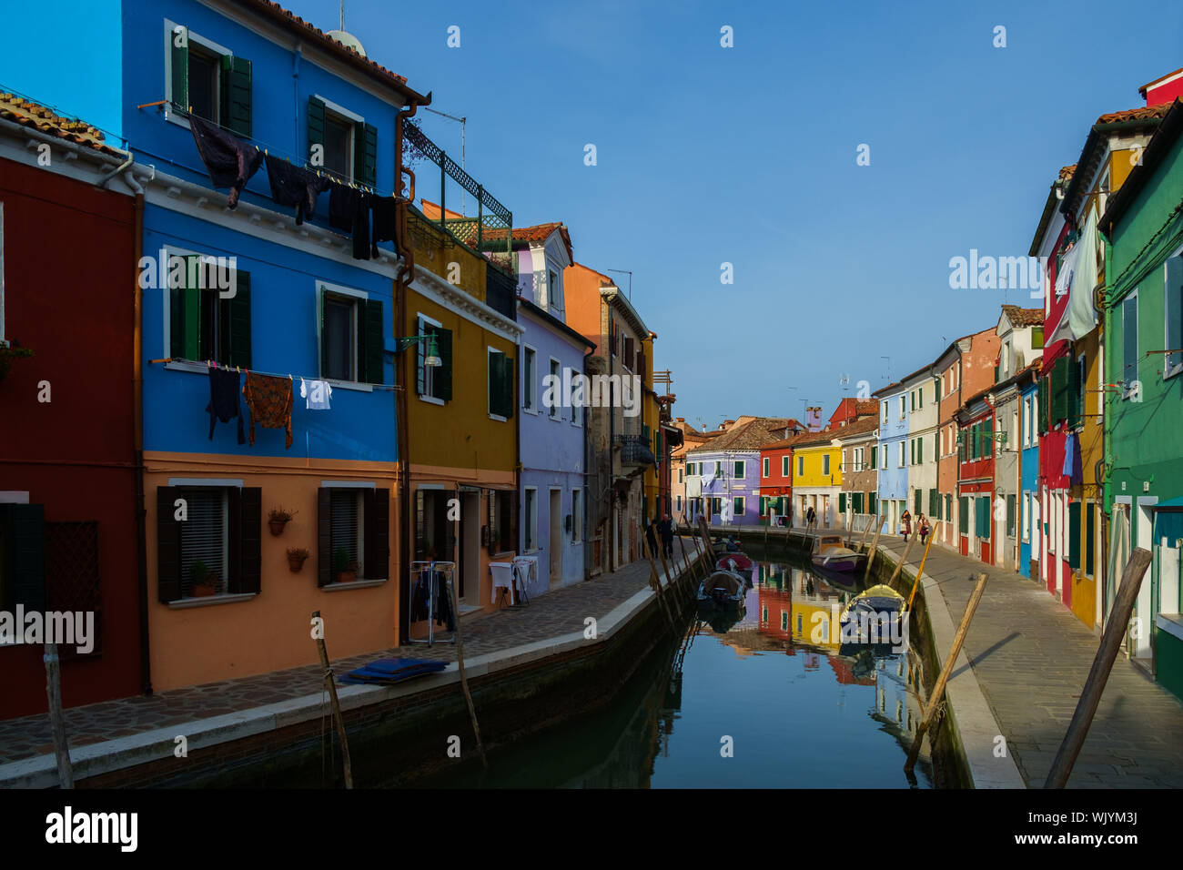 Colorful houses by canal hi-res stock photography and images - Alamy
