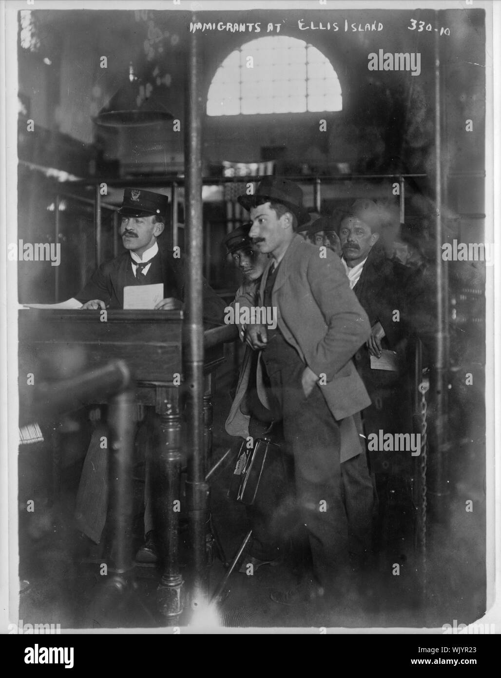 Immigrants ellis island hi-res stock photography and images - Alamy