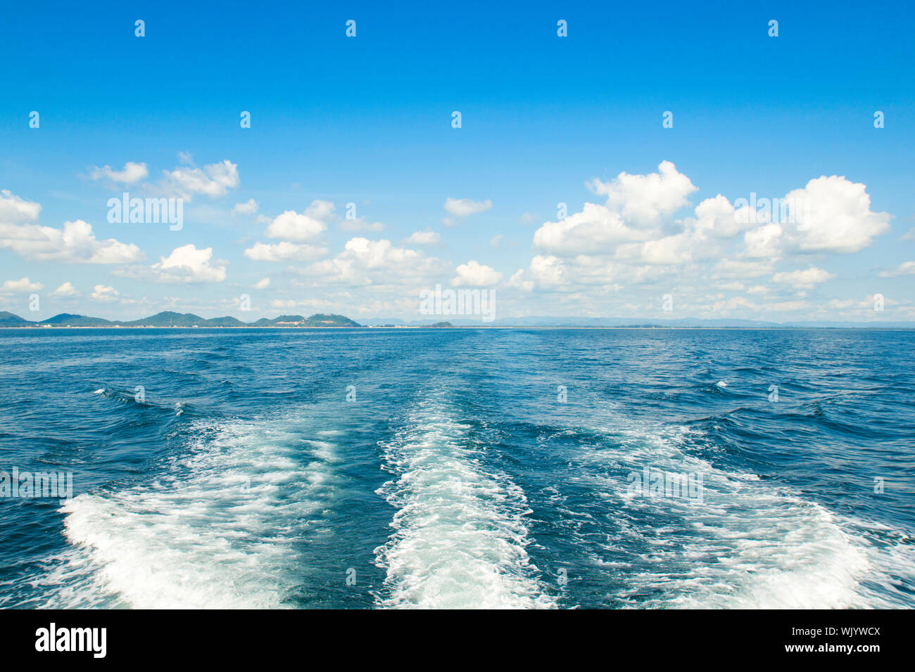 Boat backside hi-res stock photography and images - Alamy