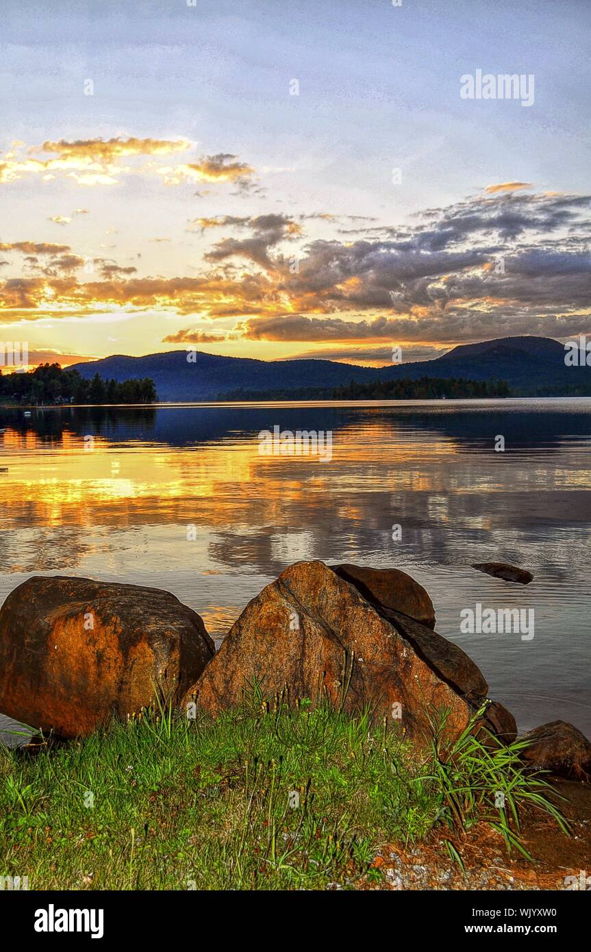 Adirondack lake sunset hi-res stock photography and images - Alamy