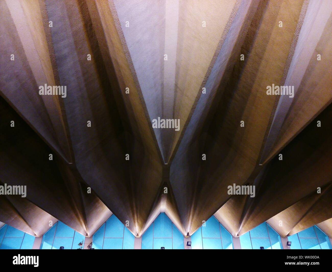 Geometric rooftop hi-res stock photography and images - Alamy