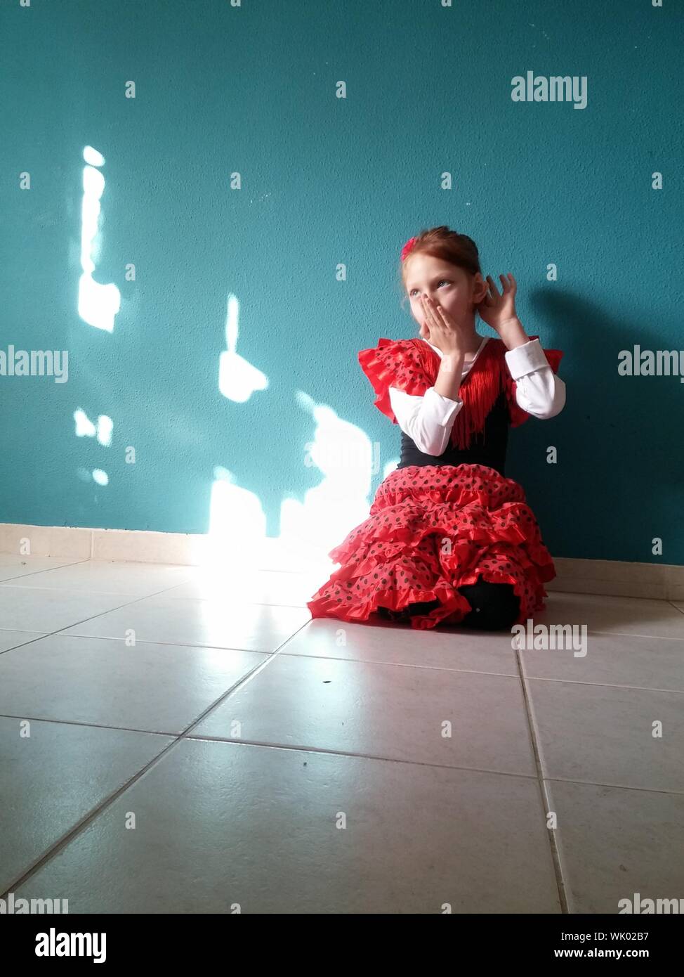 Girls flamenco dress hi-res stock photography and images - Alamy