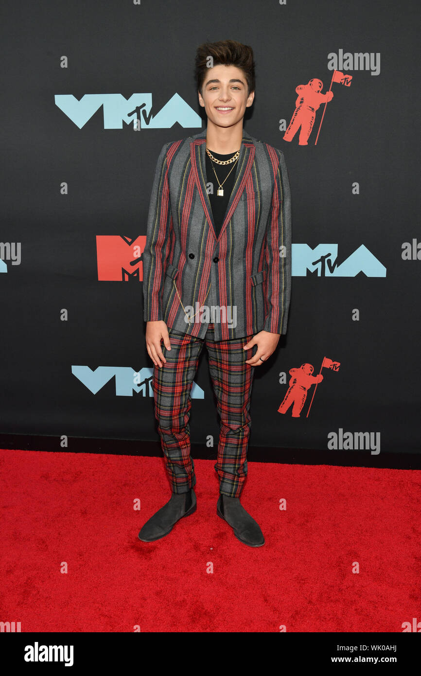 Asher Angel attends the 2019 MTV Video Music Awards at Prudential ...