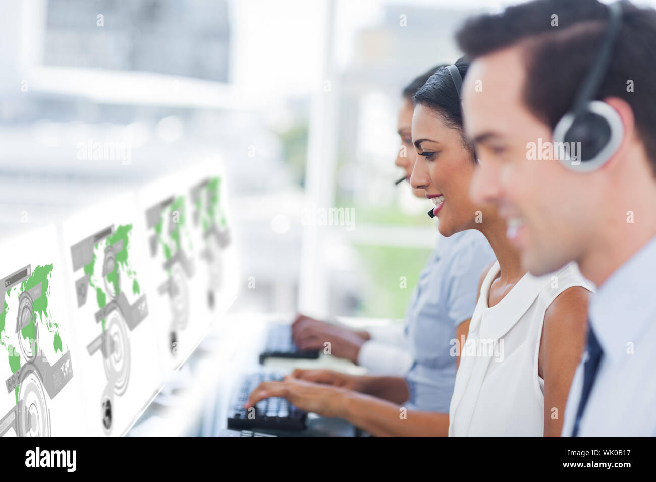 Male female call center agents hi-res stock photography and images - Alamy