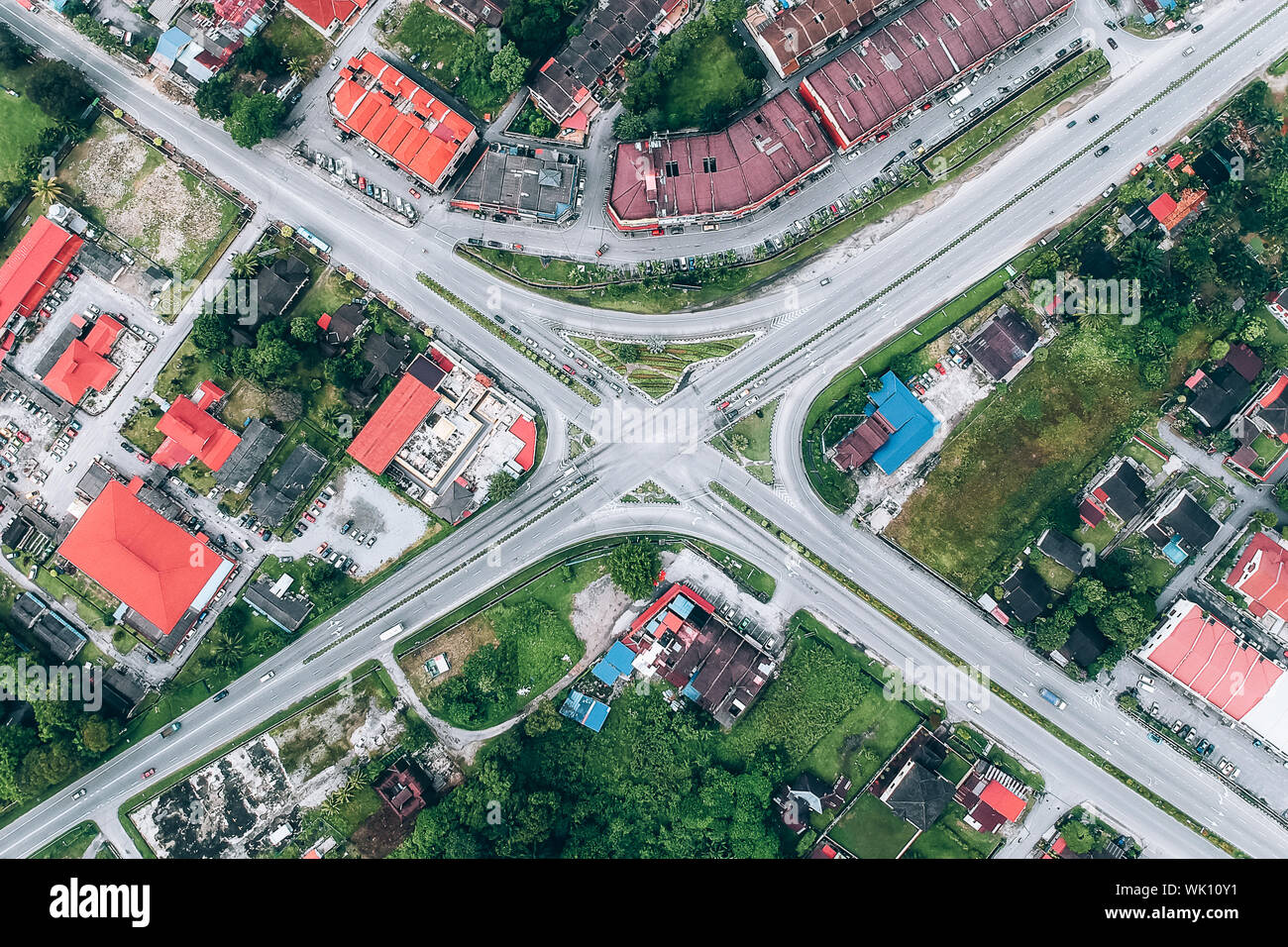 City roads aerial hi-res stock photography and images - Alamy