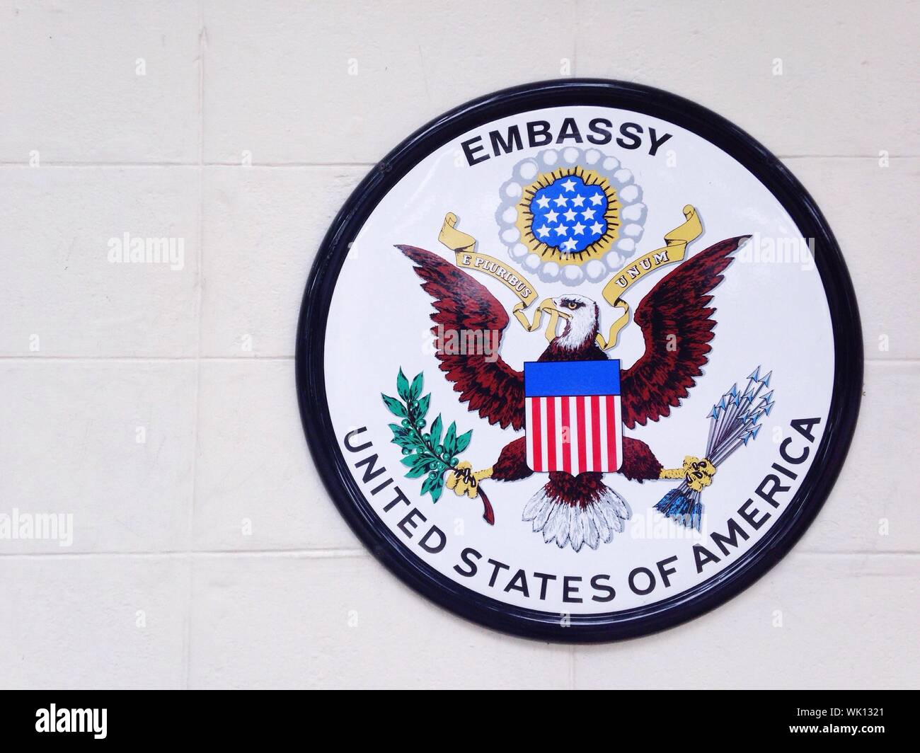 Embassy wall hi-res stock photography and images - Alamy