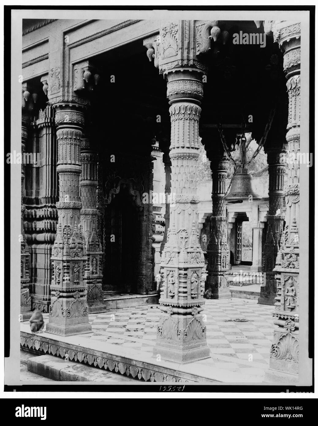 Monkey and architecture Black and White Stock Photos & Images - Alamy