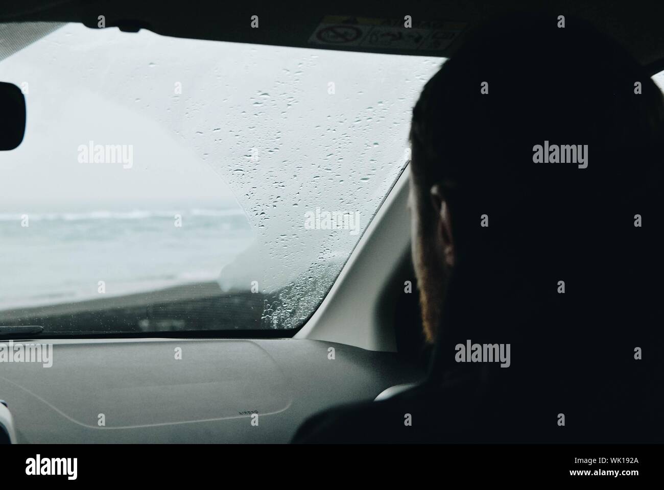 Car handle window front hi-res stock photography and images - Alamy
