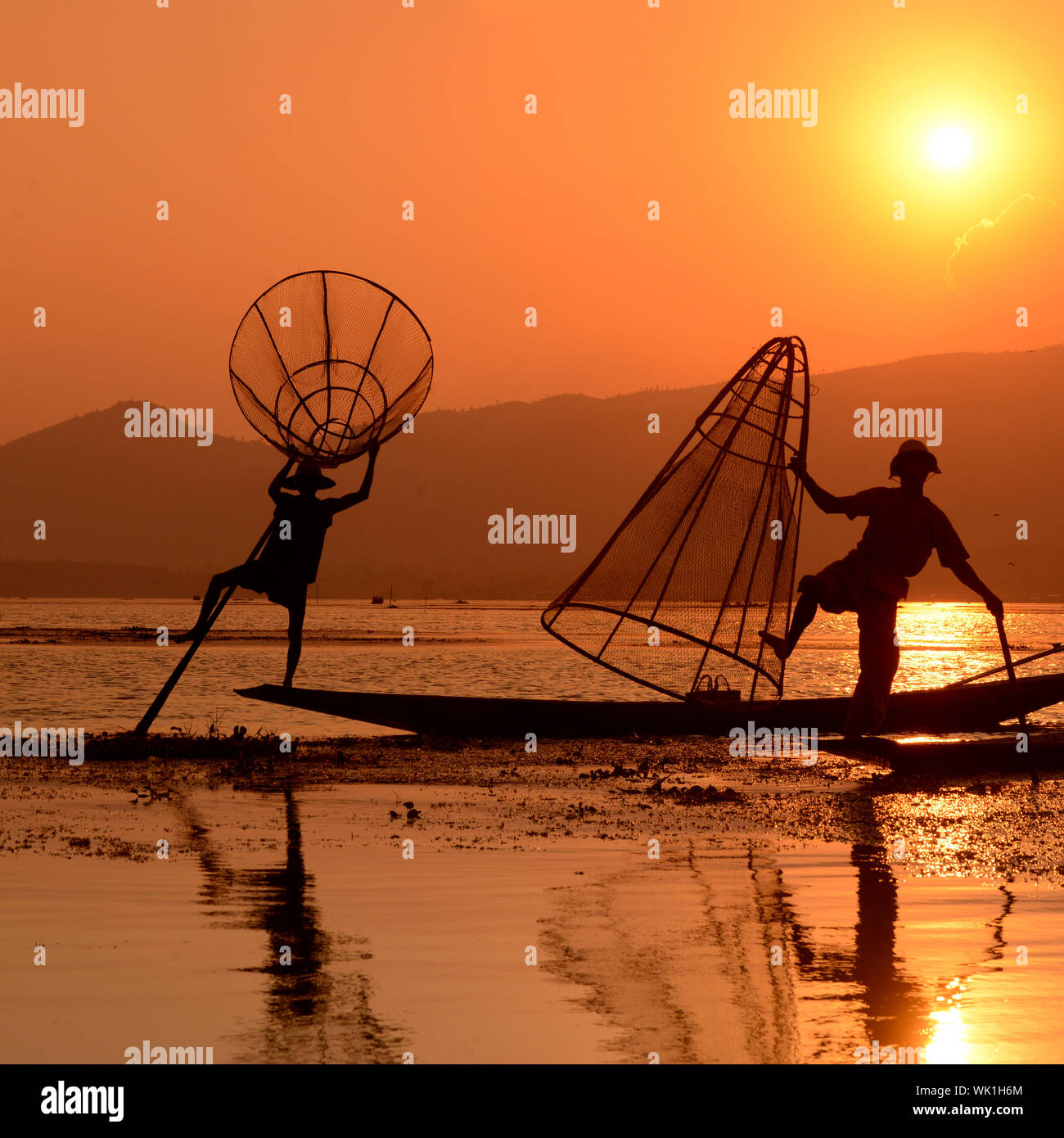 Conical cone net hi-res stock photography and images - Alamy