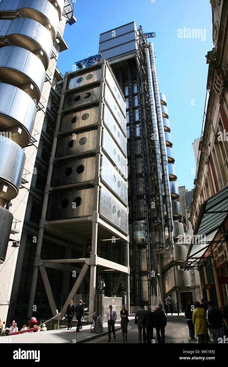 LONDON - MAY 25: Outside view of Lloyd's building, a skyscraper in the ...