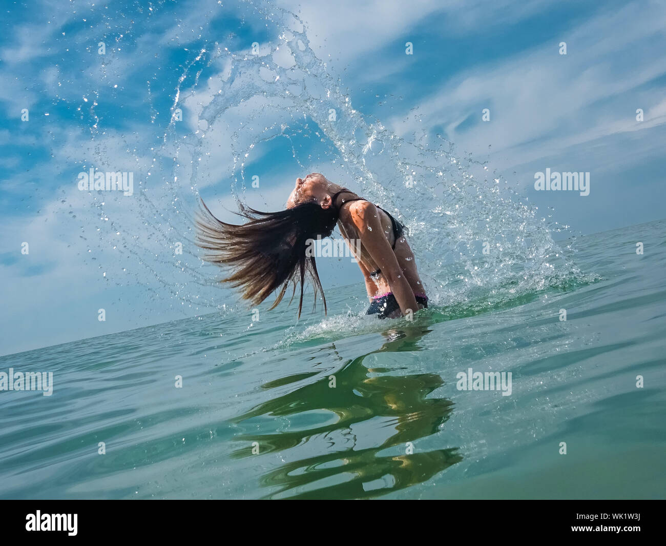 Girls in water hi-res stock photography and images - Alamy