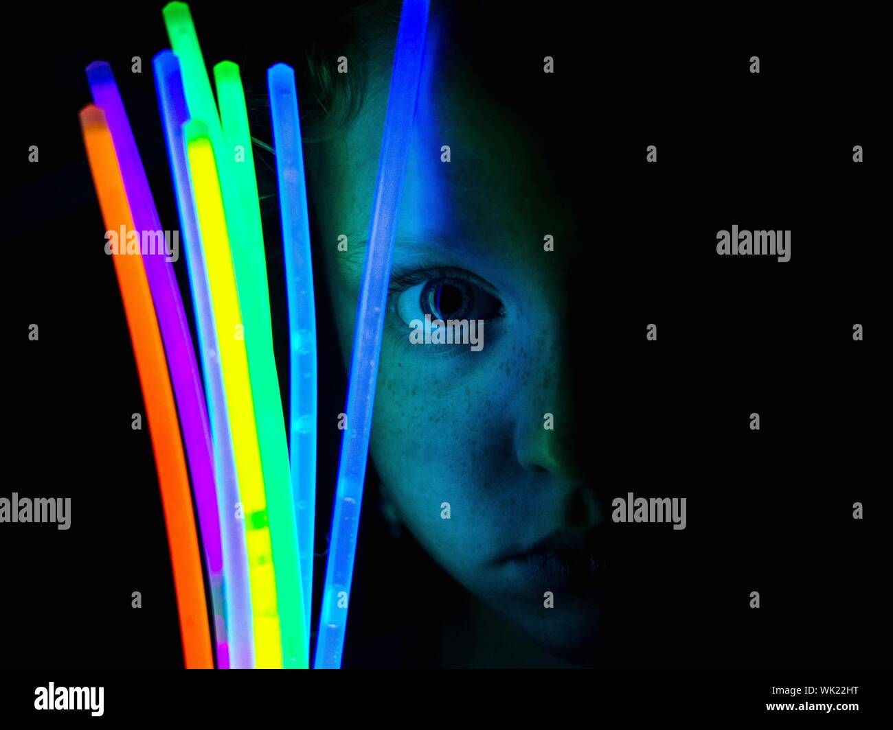 Glow girls hi-res stock photography and images - Alamy