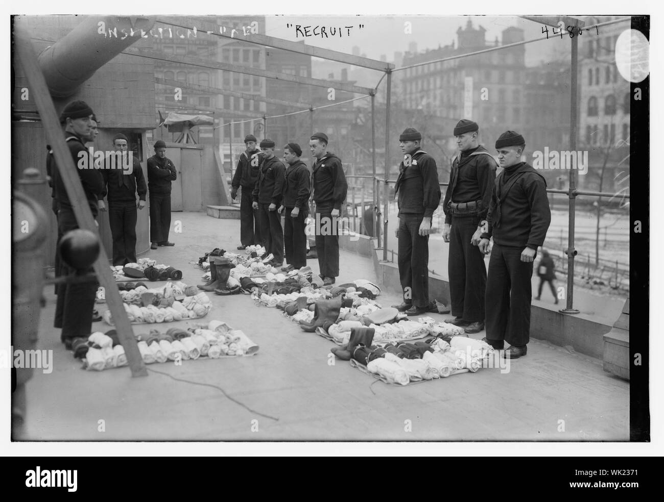 Military inspection process hi-res stock photography and images - Alamy