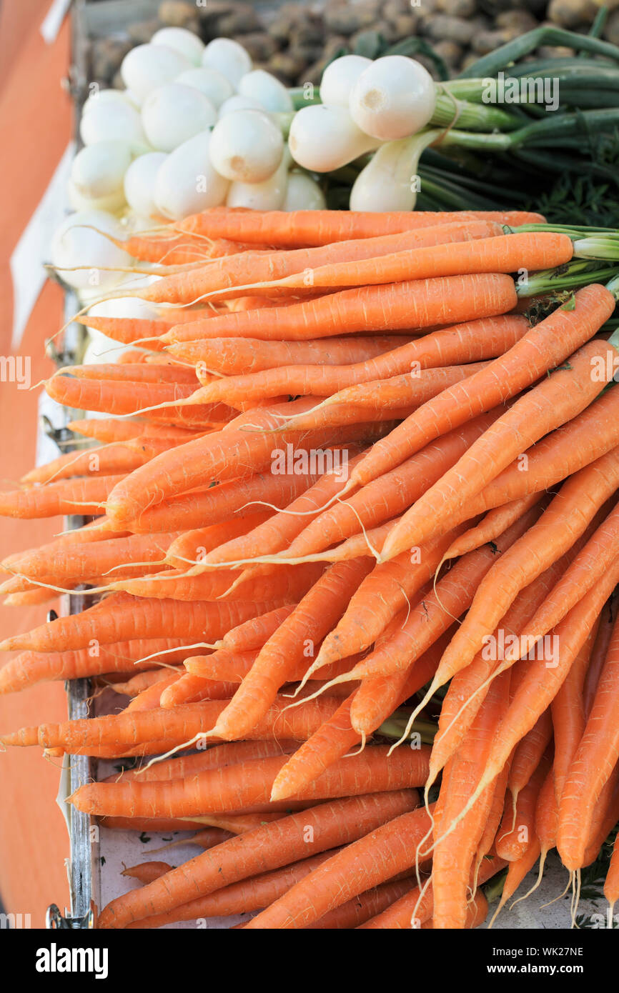 Vegetable vegetables market finland hi-res stock photography and images ...