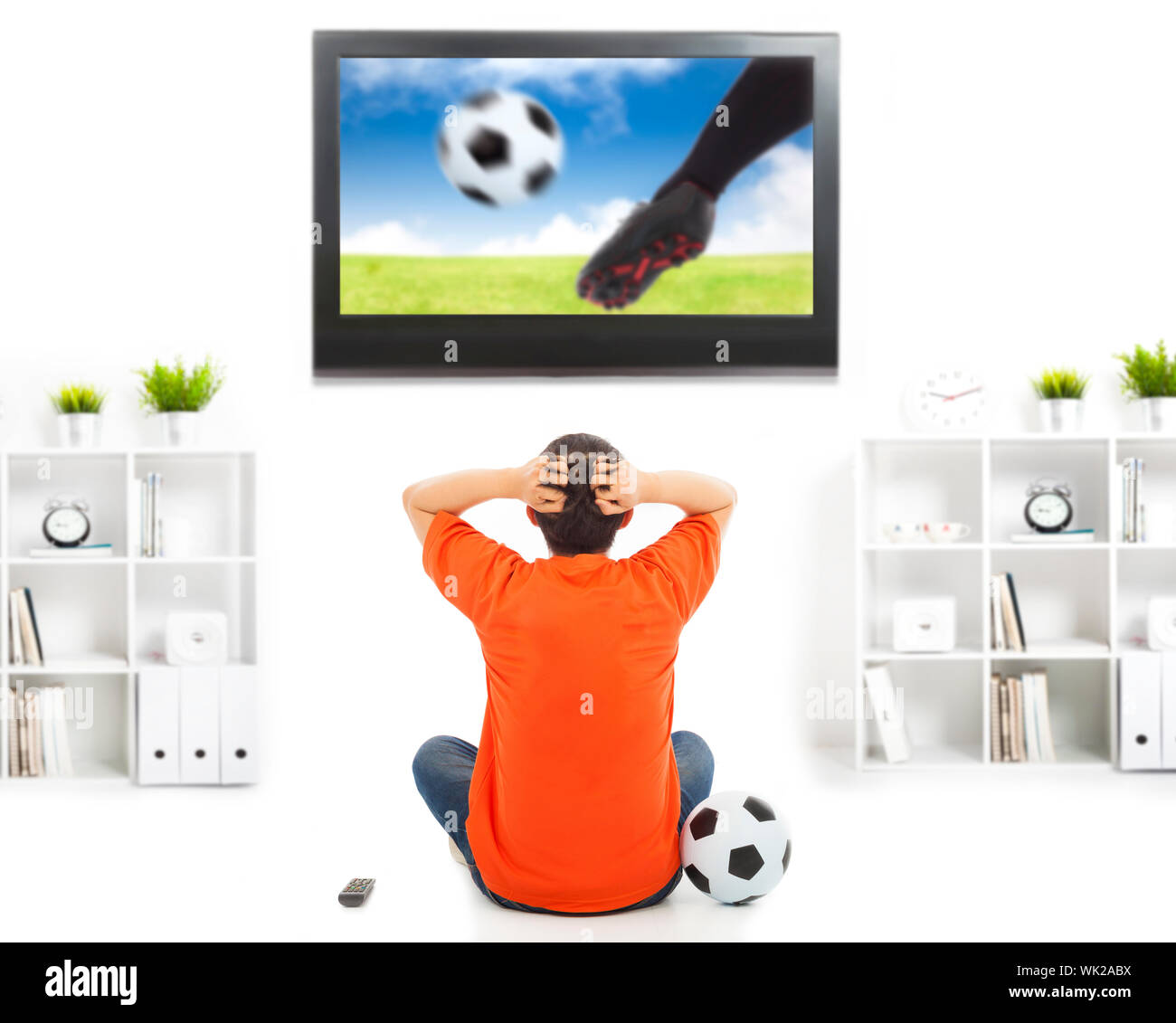 Person watching tv green screen hi-res stock photography and images - Alamy