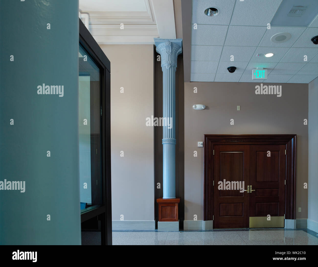 Interior back lobby, Federal Building and U.S. Courthouse, Port Huron ...