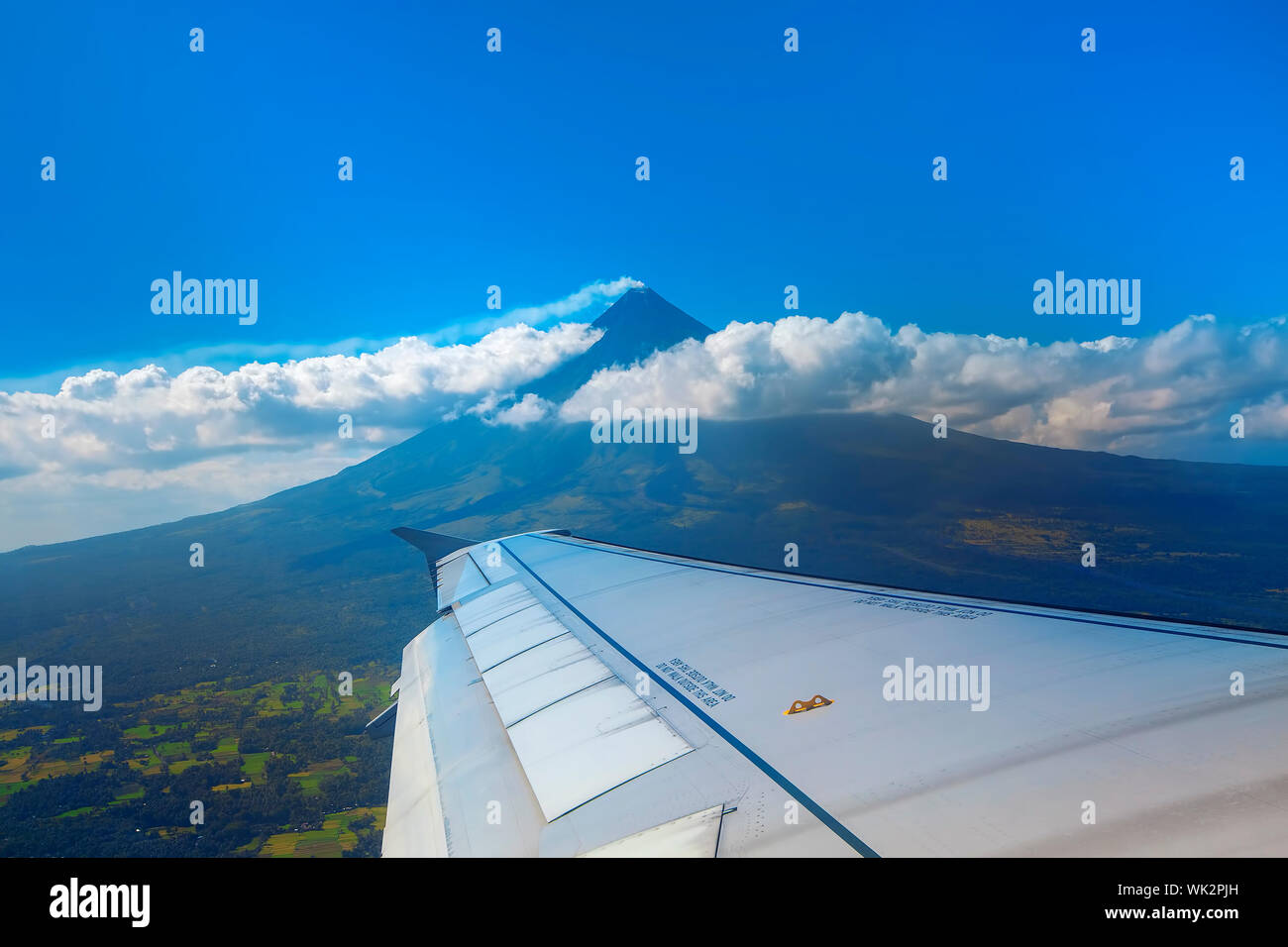 Mt mayon volcano hi-res stock photography and images - Alamy