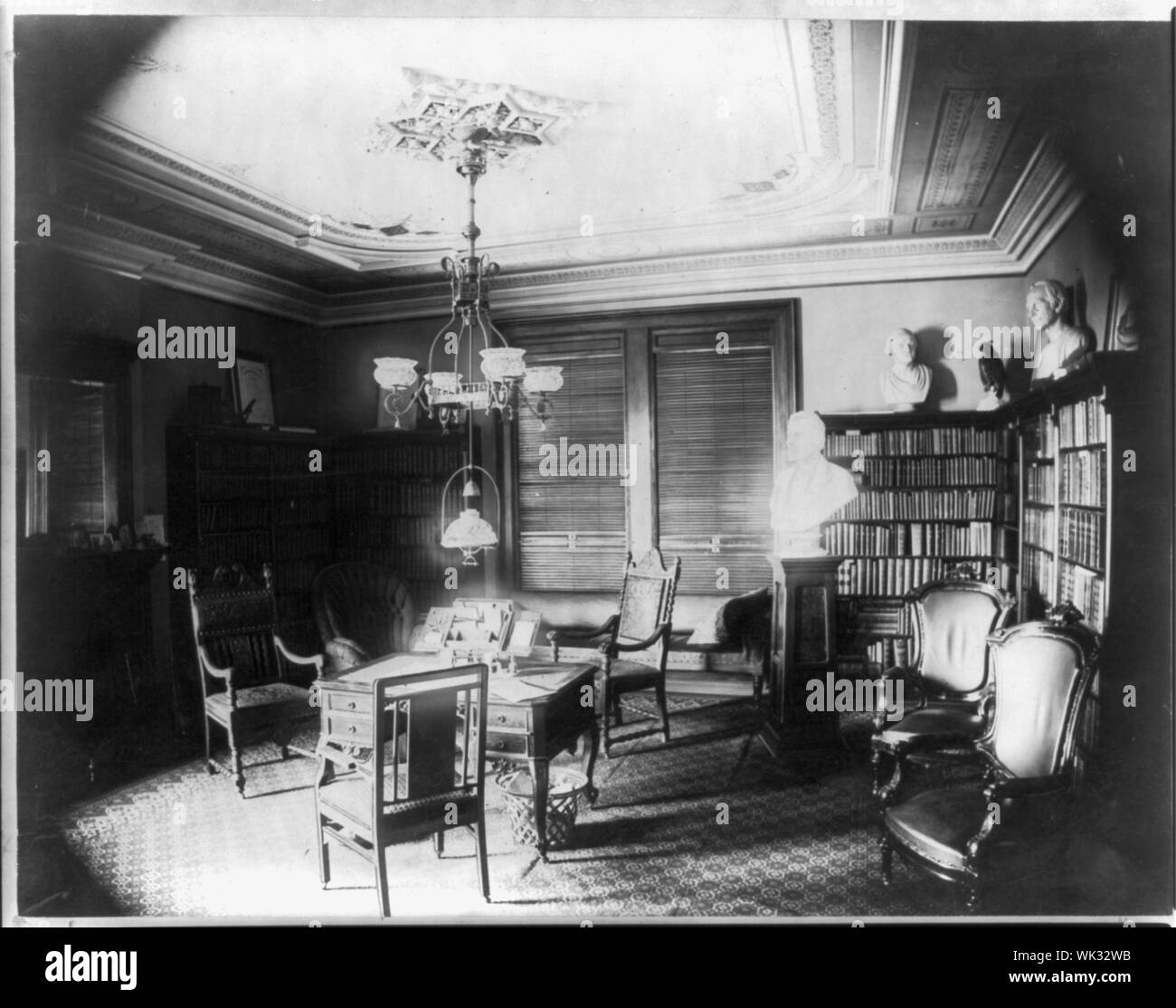 Residential Library High Resolution Stock Photography and Images - Alamy