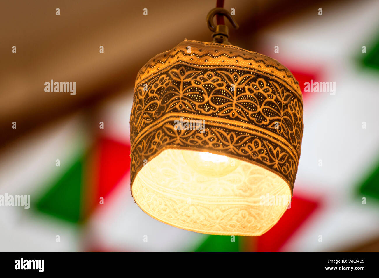 Traditional omani cap hi-res stock photography and images - Alamy