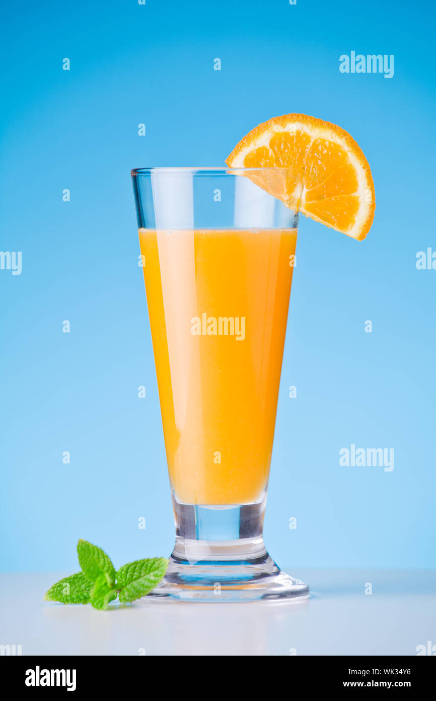 Close up photograph of a fresh fruit juice Stock Photo - Alamy