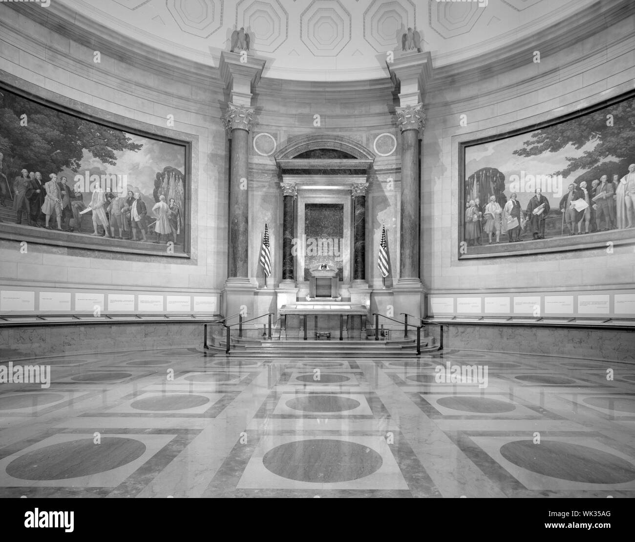 National archives interior hi-res stock photography and images - Alamy