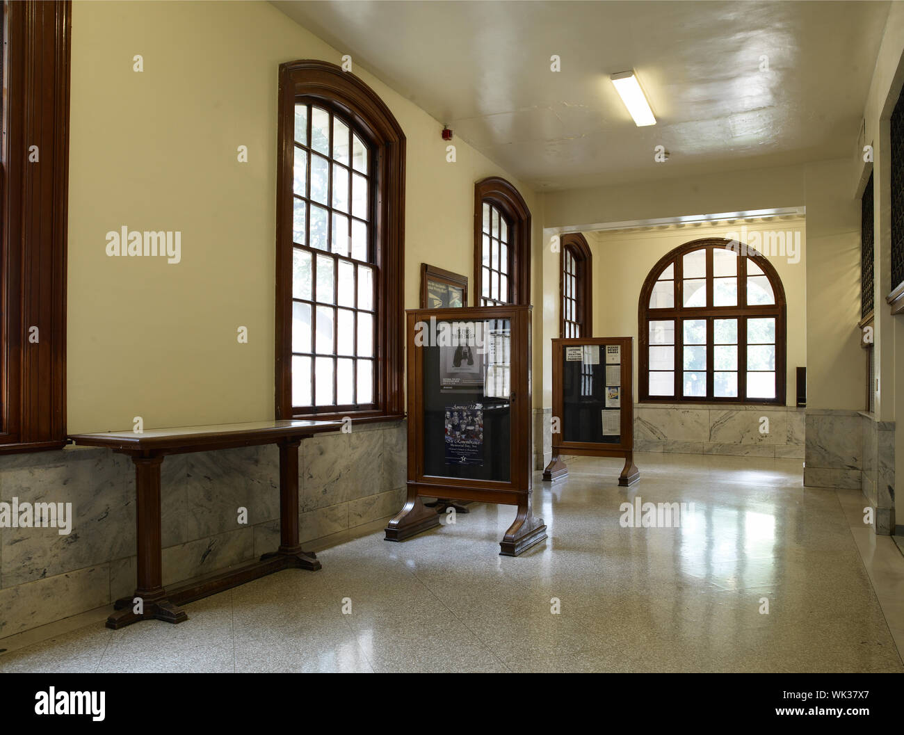 Interior postal lobby, U.S. Post Office and Courthouse, Laredo, Texas ...