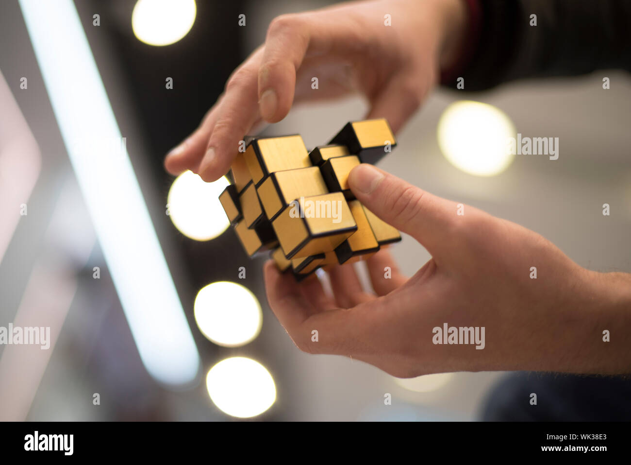 man collects the cube rubik. Intellectual puzzle Stock Photo - Alamy man collects the cube rubik. Intellectual puzzle Stock Photo - Alamy