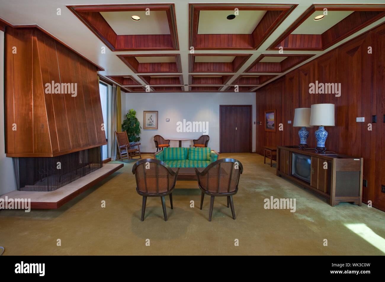 Interior view of the LBJ suite of offices, J.J. Pickle Federal Building ...