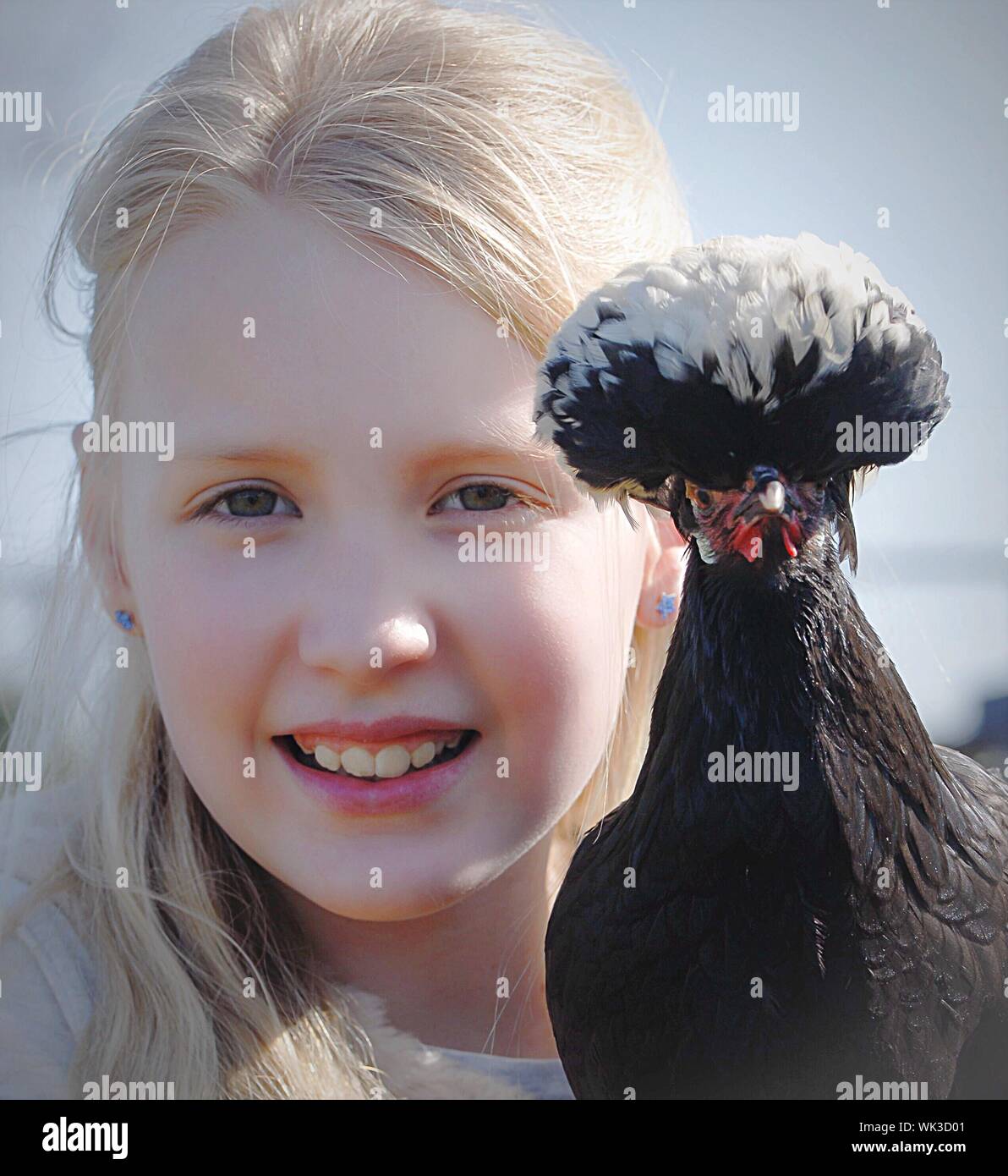 Girl bird hi-res stock photography and images - Alamy