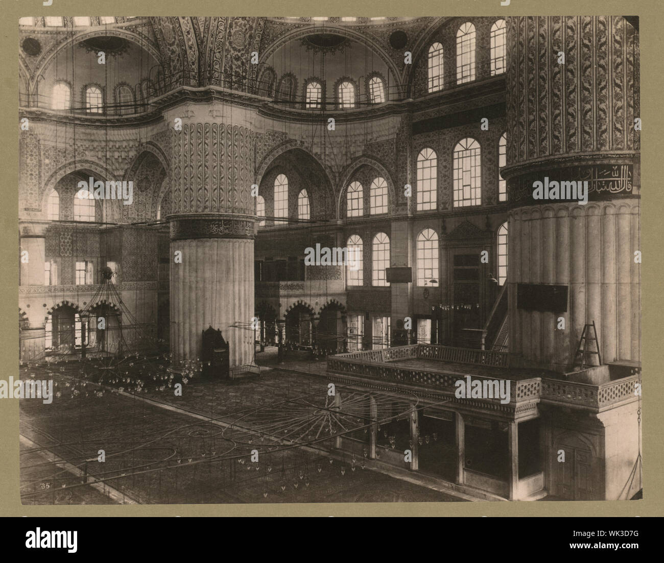 Interior view of the Sultanahmet Camii (mosque Stock Photo - Alamy