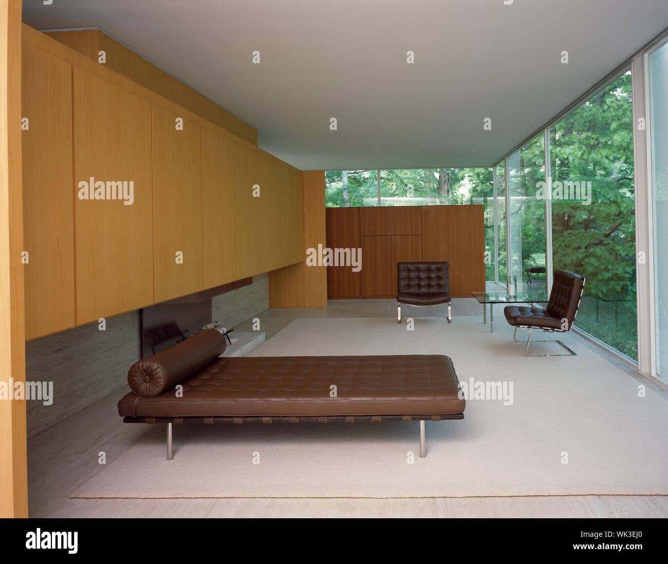 Interior views of the 1951 Farnsworth, a modernist classic glass house ...