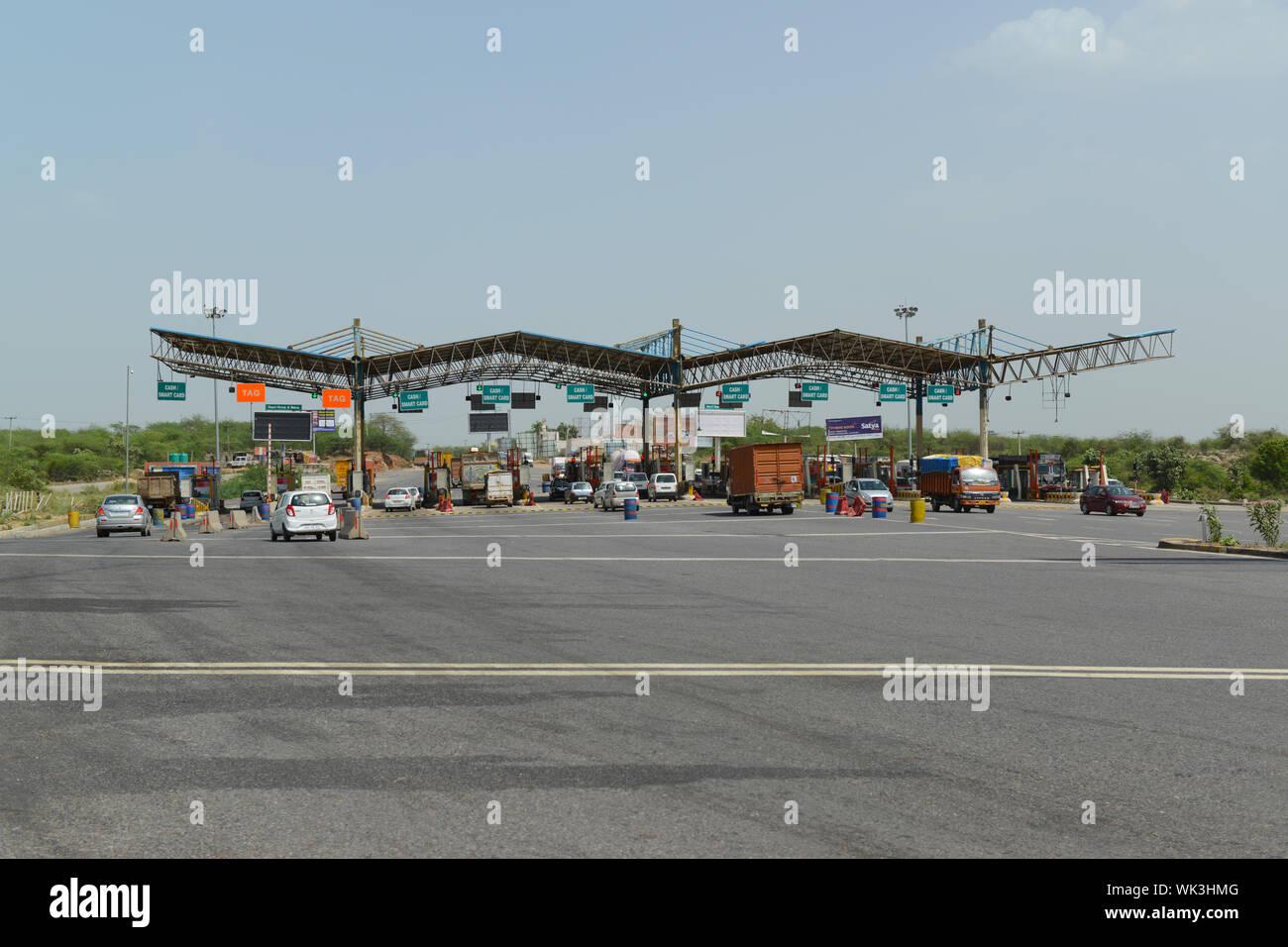 Highway toll booth hi-res stock photography and images - Alamy