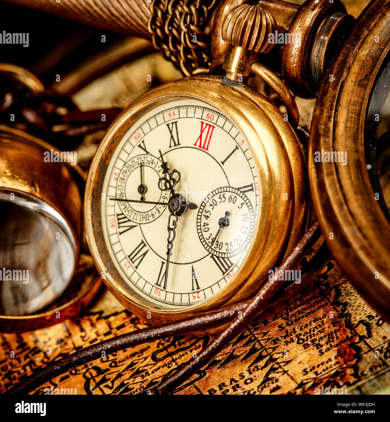 Vintage Antique pocket watch Stock Photo - Alamy
