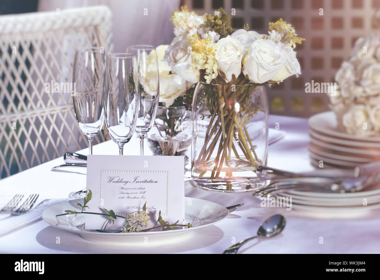 Fancy dinner party invitation hi-res stock photography and images - Alamy