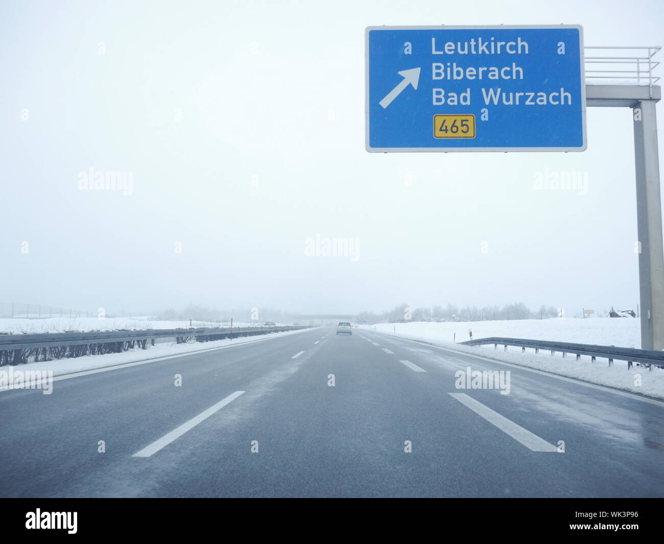 Signs of winter hi-res stock photography and images - Alamy