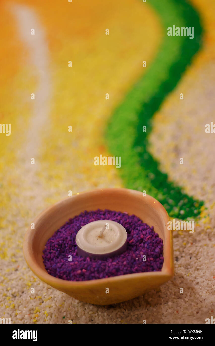 Rangoli rice hi-res stock photography and images - Alamy