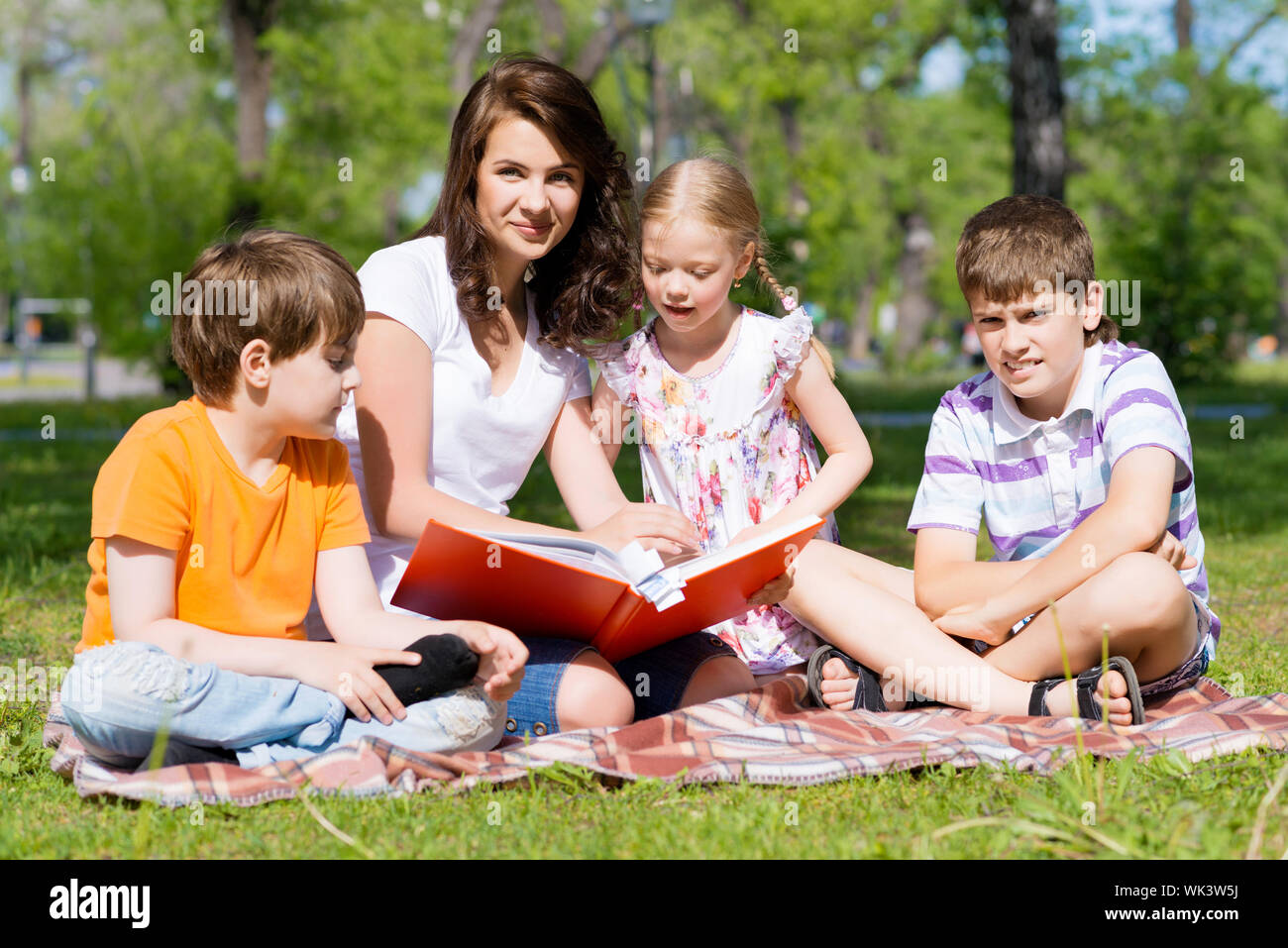 8166 hi-res stock photography and images - Alamy